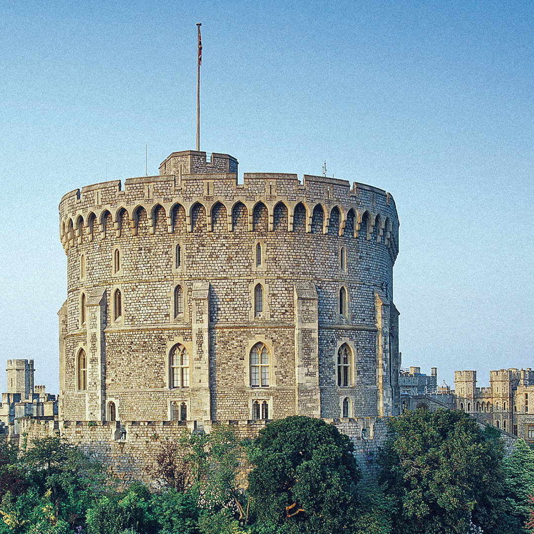 Watch The Queen's Palaces on BBC Select